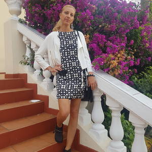 Cinzia Re | Saatchi Art