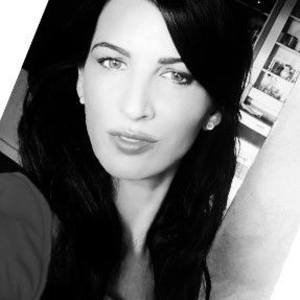 Lorena Unc | Saatchi Art
