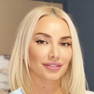 Catrinel Banu | Saatchi Art