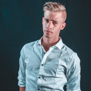 Jan Kiss | Saatchi Art