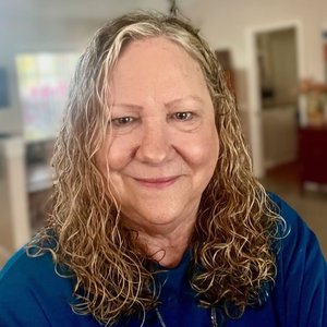 Julie Mantis | Saatchi Art