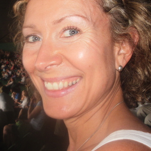 Tracey Jones | Saatchi Art